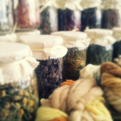 local dyes a - Mundo Lanar